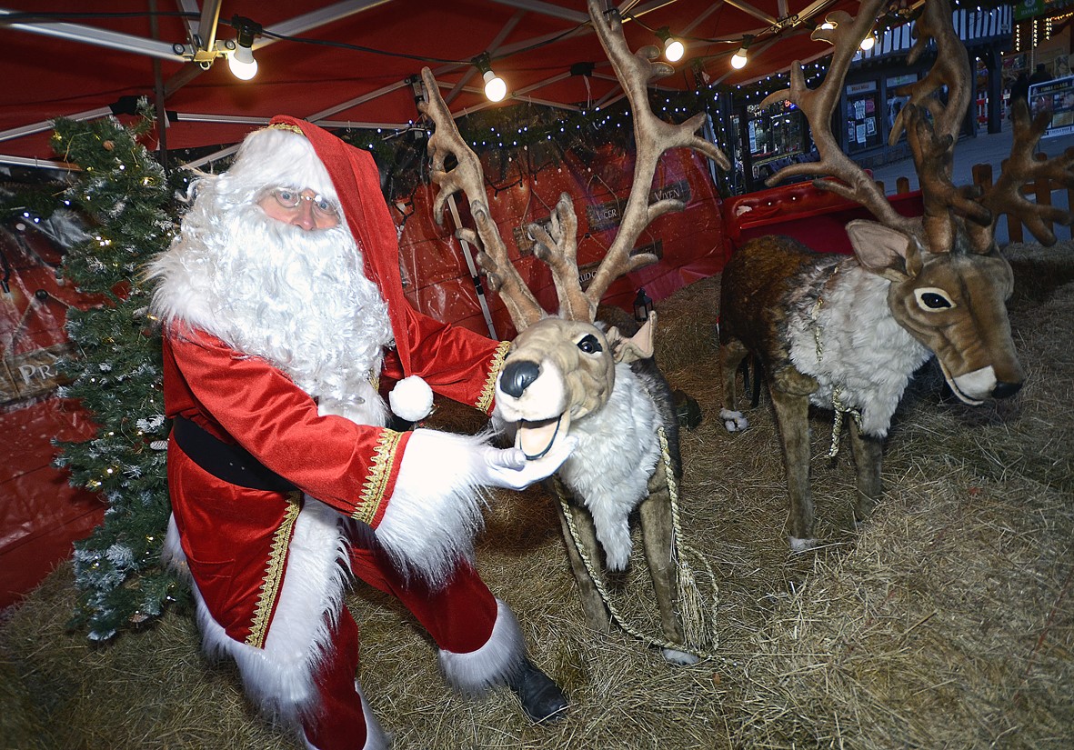 Return of Stratford's Victorian Christmas Market is a glowing success ...