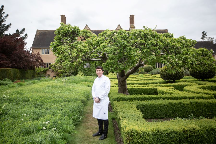 Homecoming for award-winning chef at Leamington's Mallory Court Hotel ...