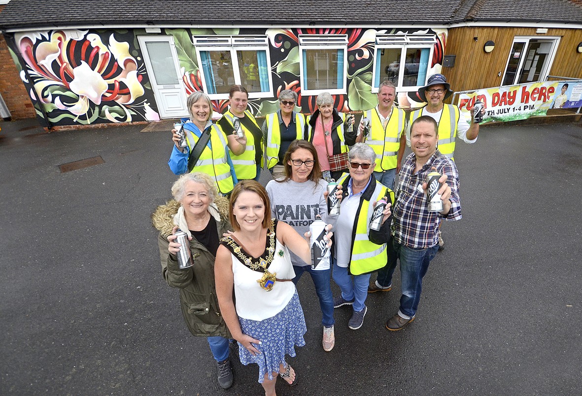 New mural unveiled at Stratford community centre - The Stratford Observer